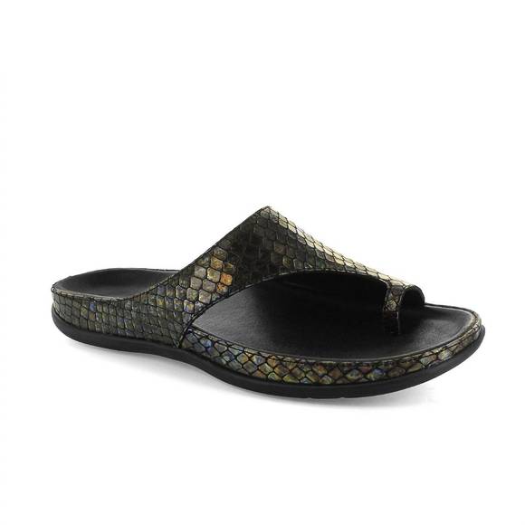 Strive | Shoes | New Strive Womens Capri Ii Sandals In Black Snake ...